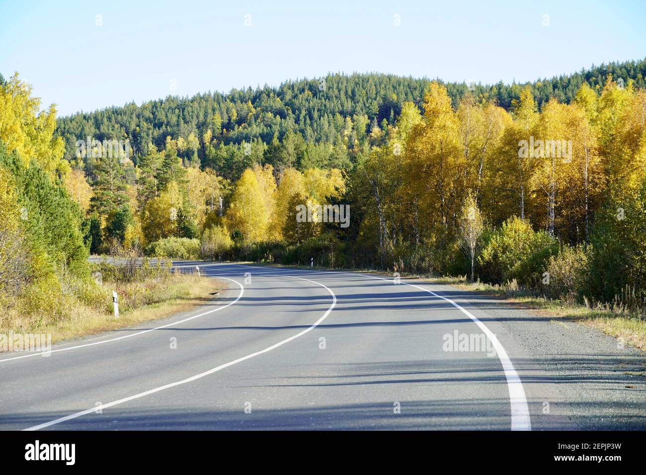 Outdoor covered corridor hi-res stock photography and images - Alamy