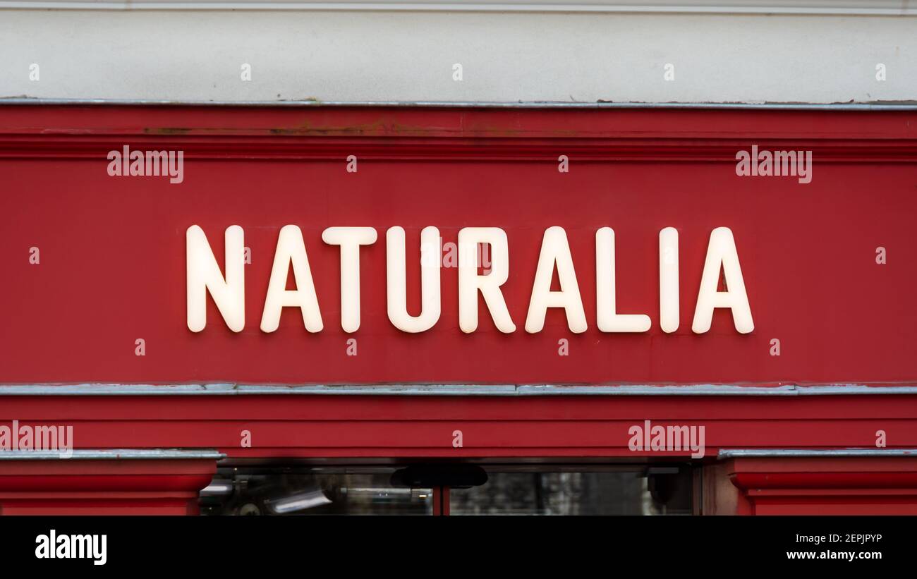 Naturalia Logo High Resolution Stock Photography and Images - Alamy