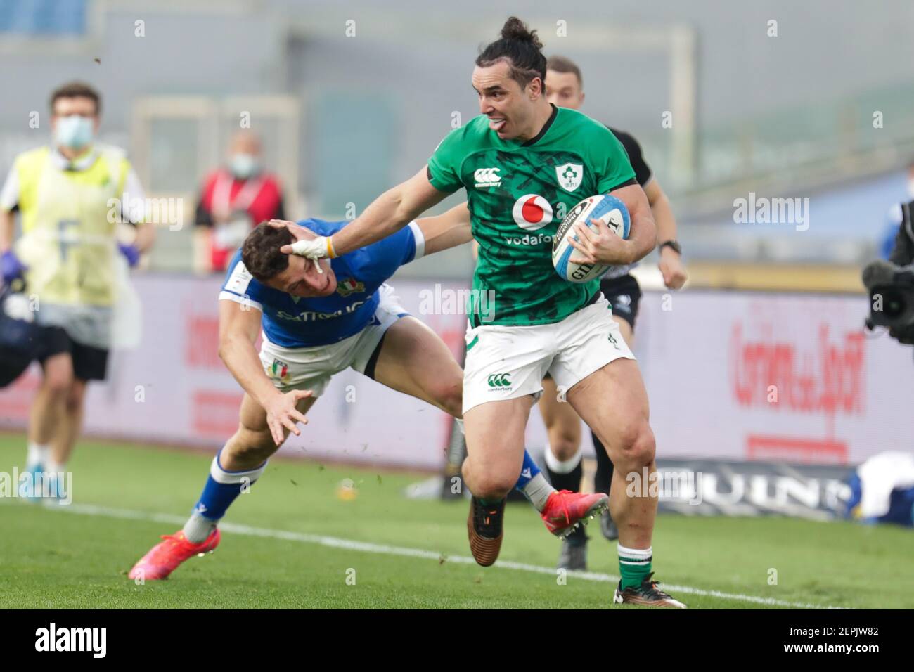 James lowe rugby hi-res stock photography and images - Alamy