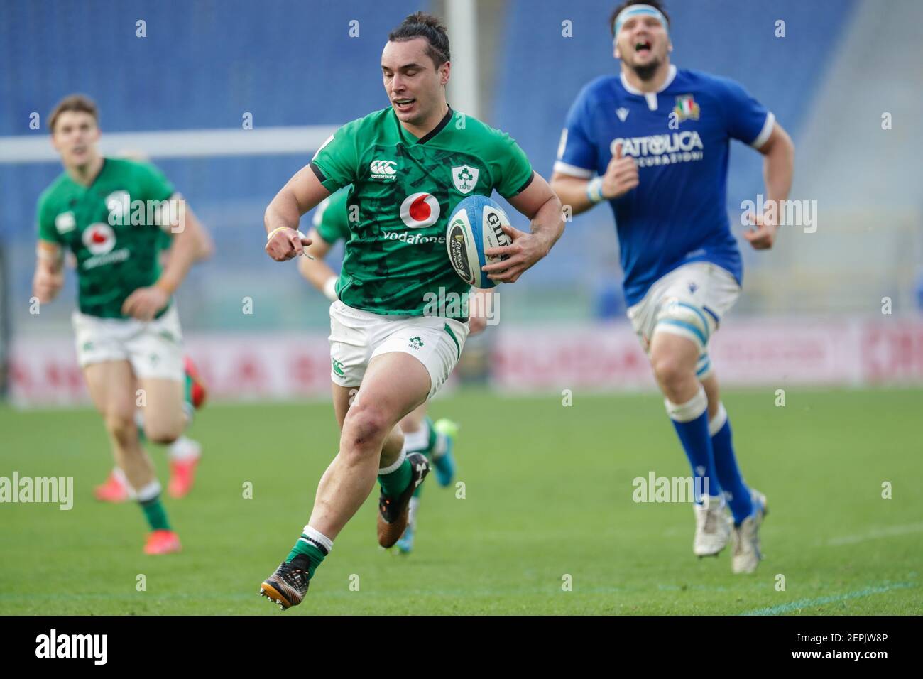 James lowe rugby hi-res stock photography and images - Alamy