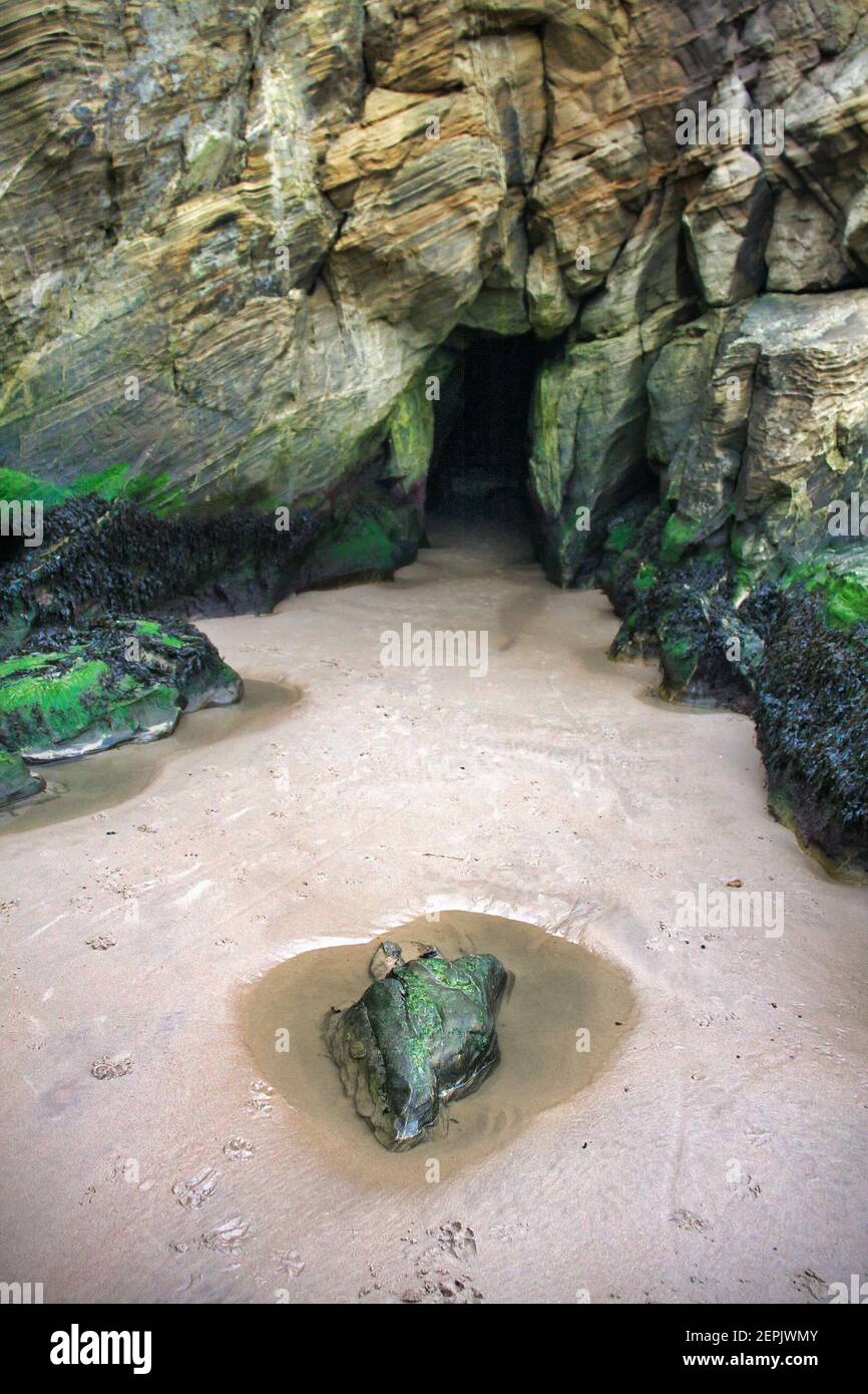 Smugglers cave hi-res stock photography and images - Alamy