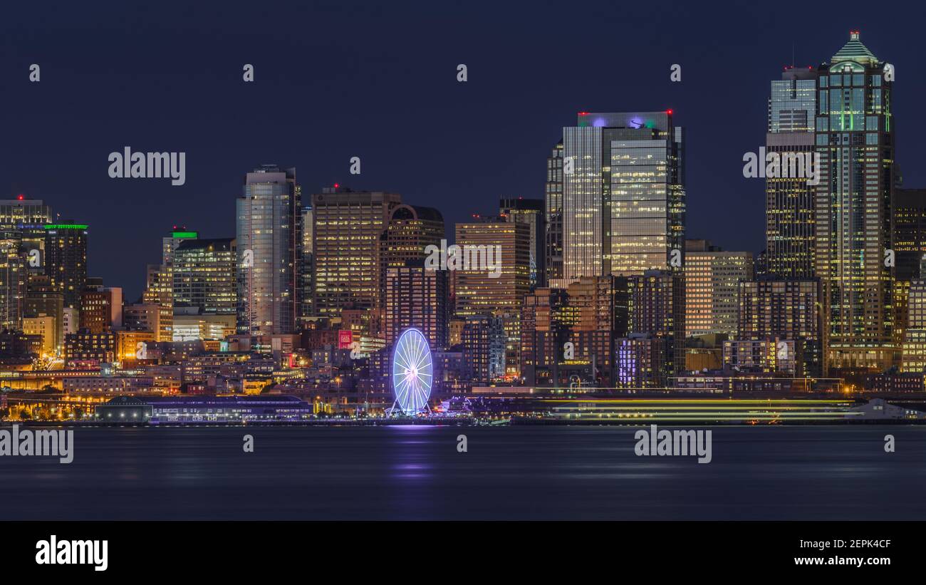 Futuristic cityscapes hi-res stock photography and images - Alamy