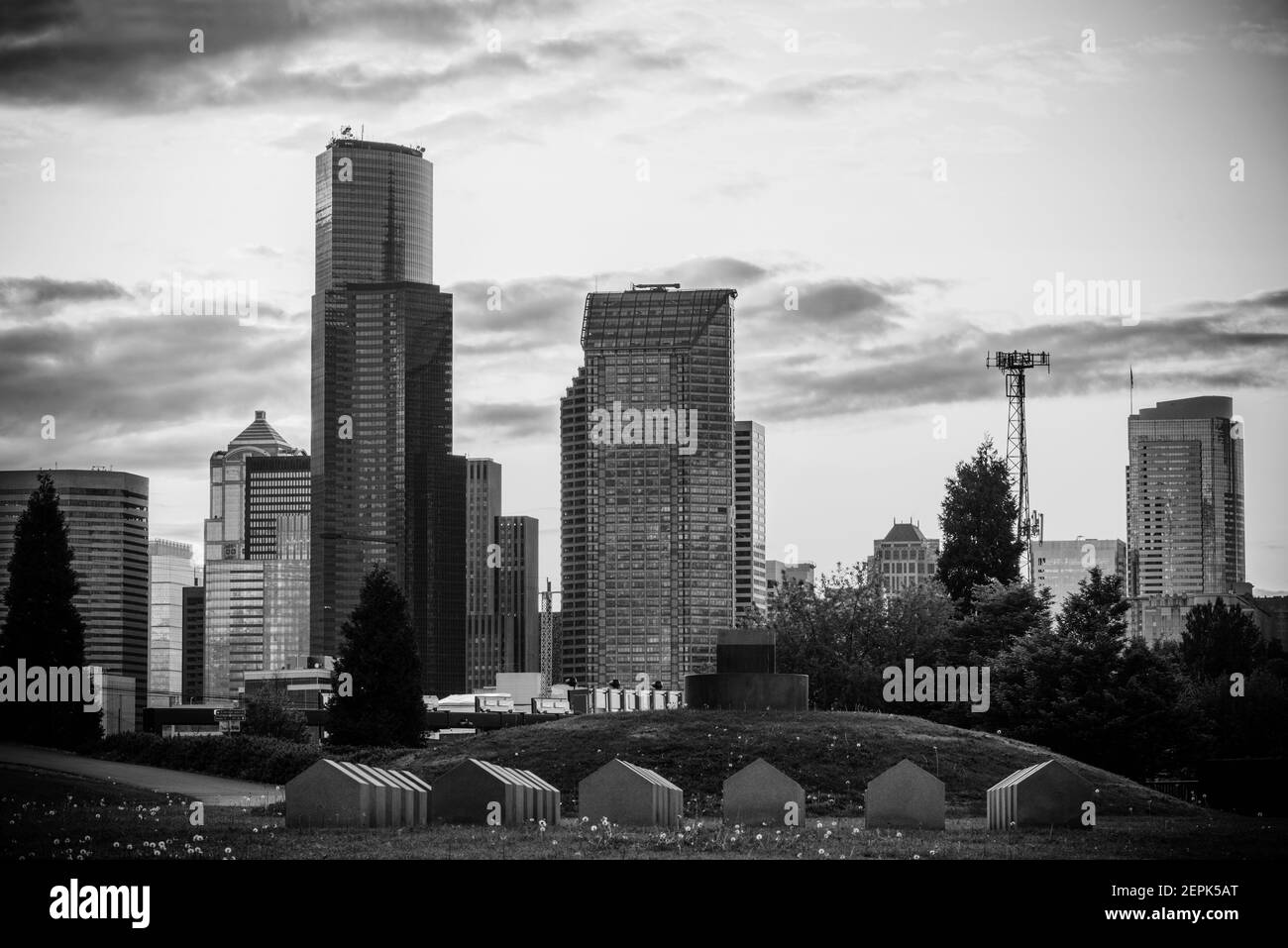Seattle skyline Black and White Stock Photos & Images - Alamy