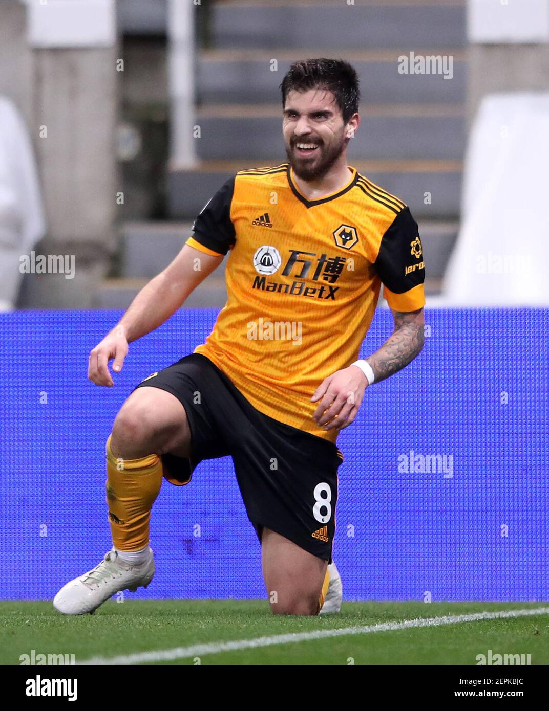 James neves hi-res stock photography and images - Alamy