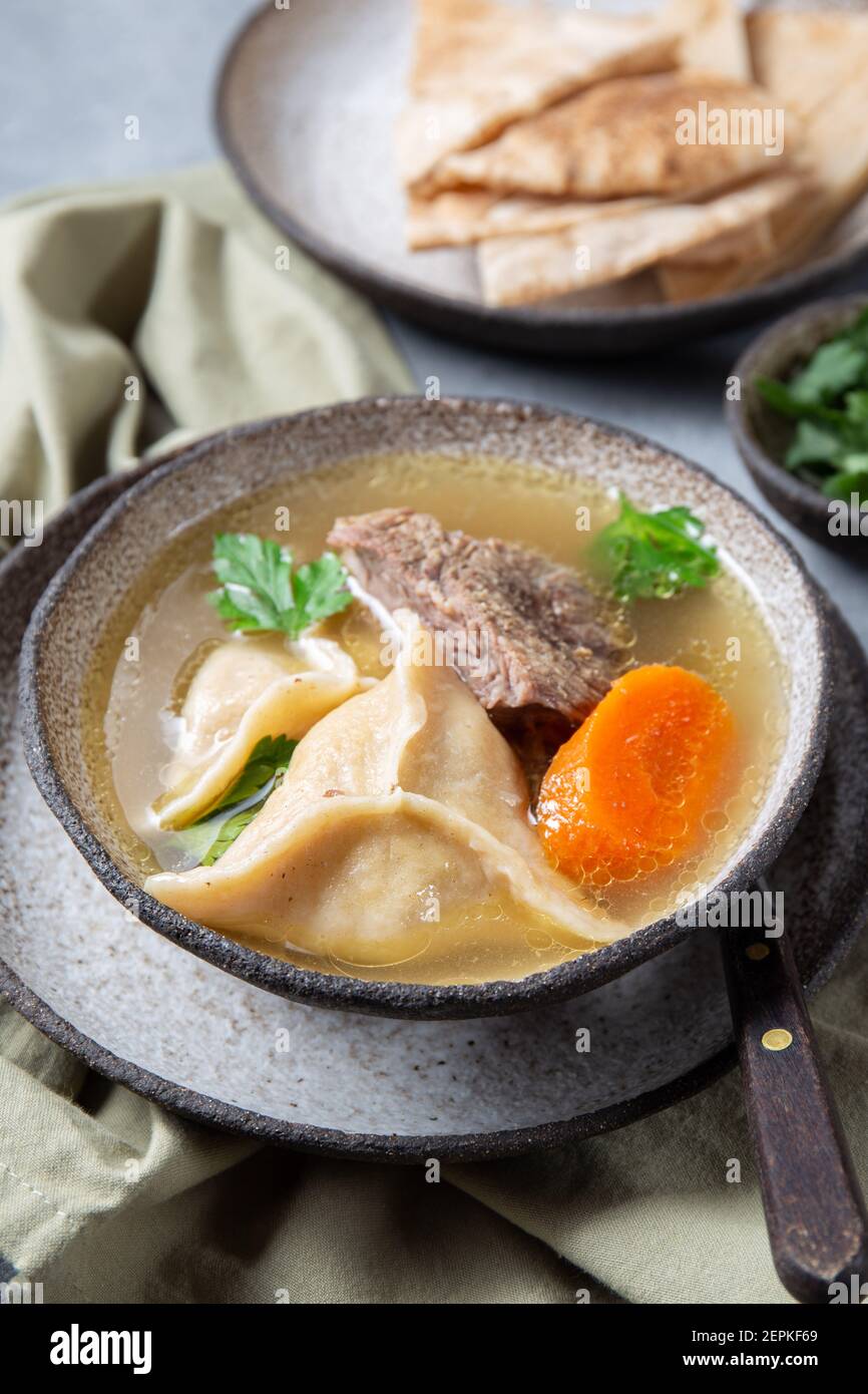 Kreplach jewish hi-res stock photography and images - Alamy