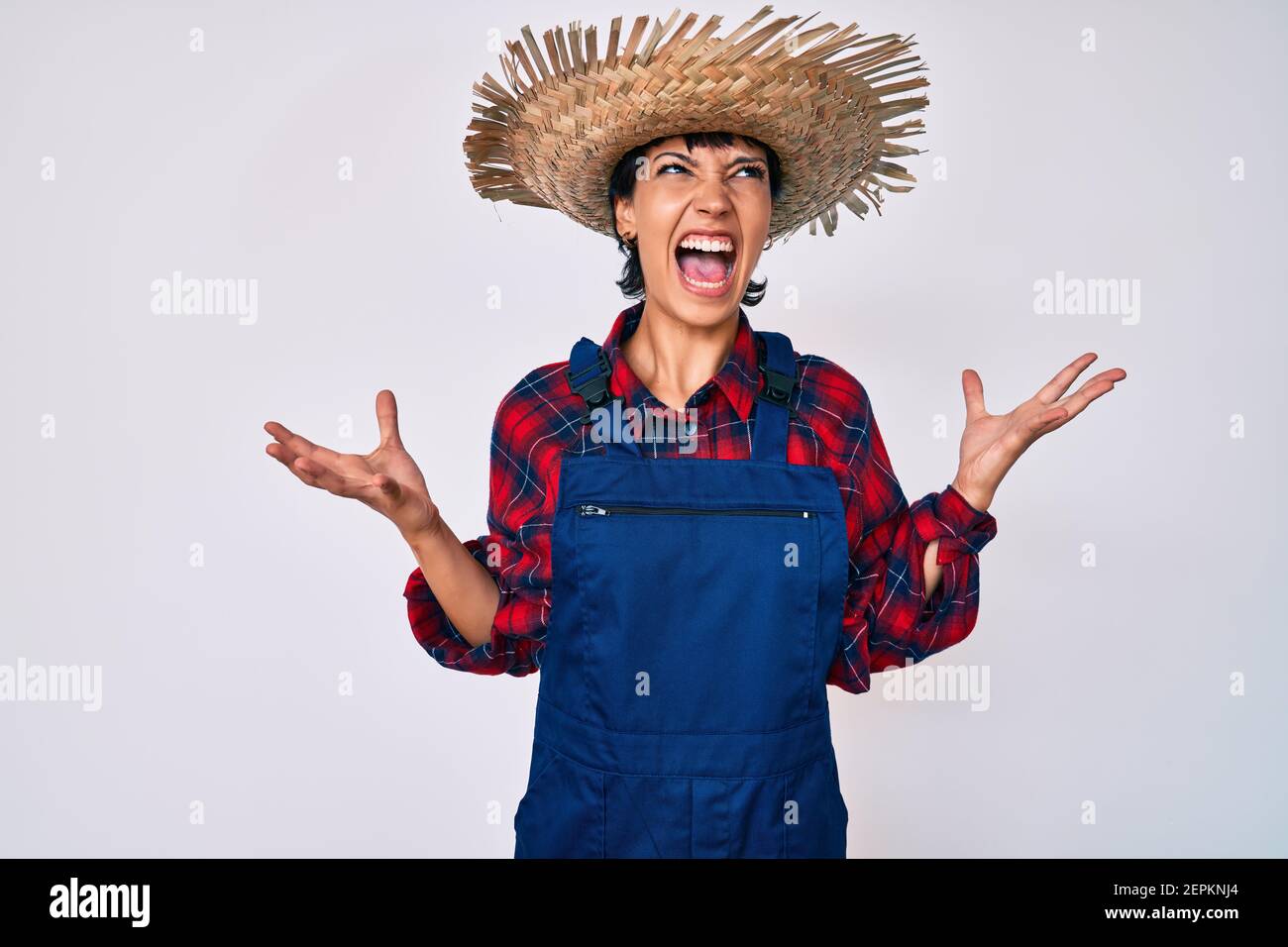 Farmer shouting hi-res stock photography and images - Alamy