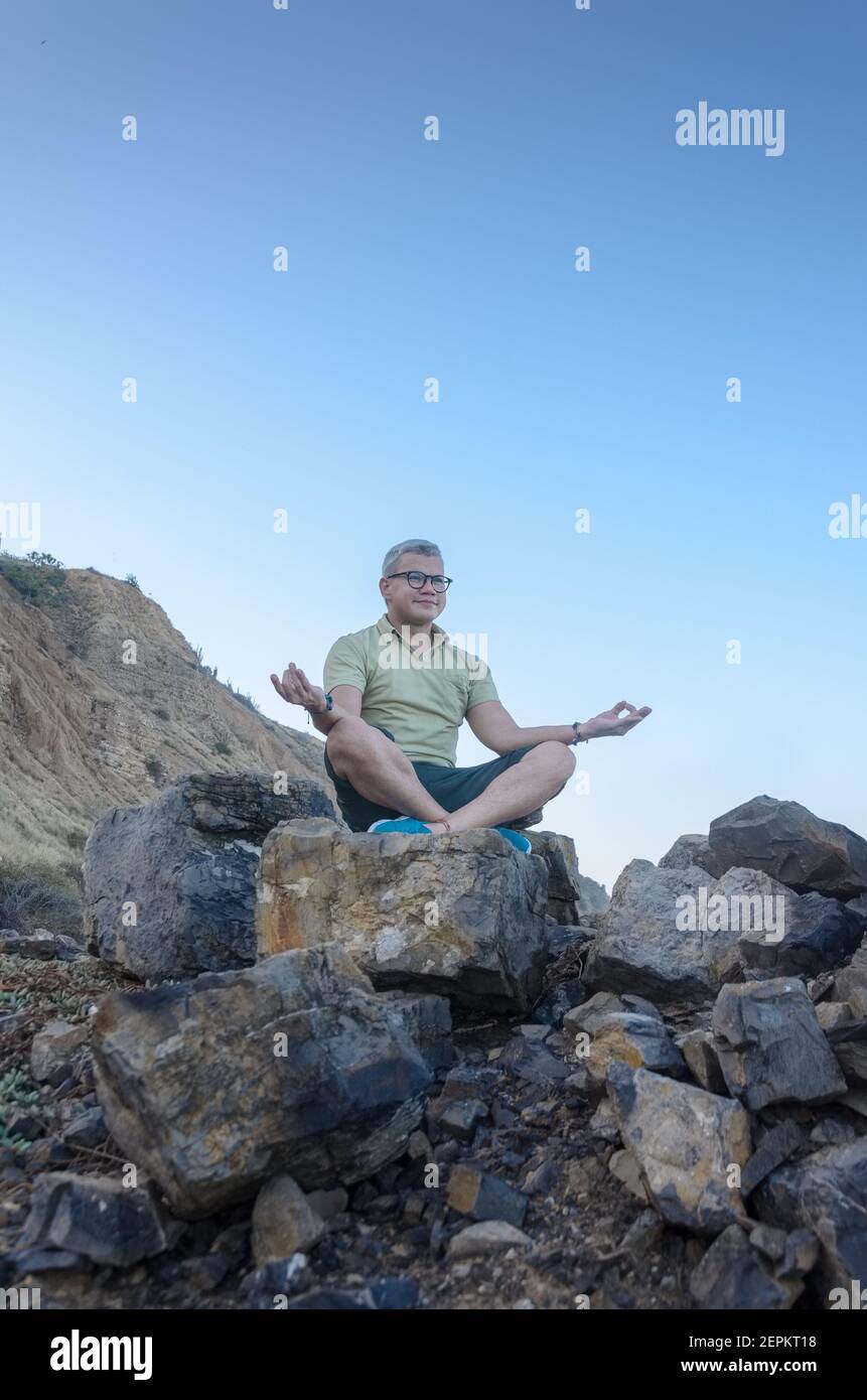 Asana of mountain hi-res stock photography and images - Alamy