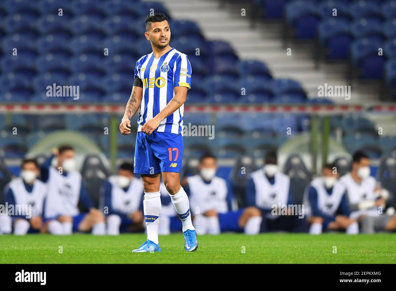 Jesus corona of porto hi-res stock photography and images - Alamy