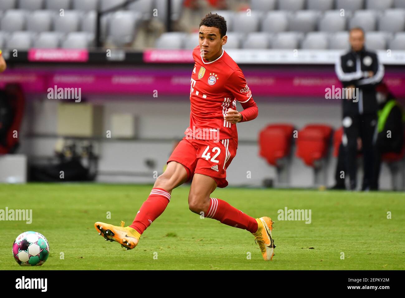 Jamal musiala body hi-res stock photography and images - Alamy