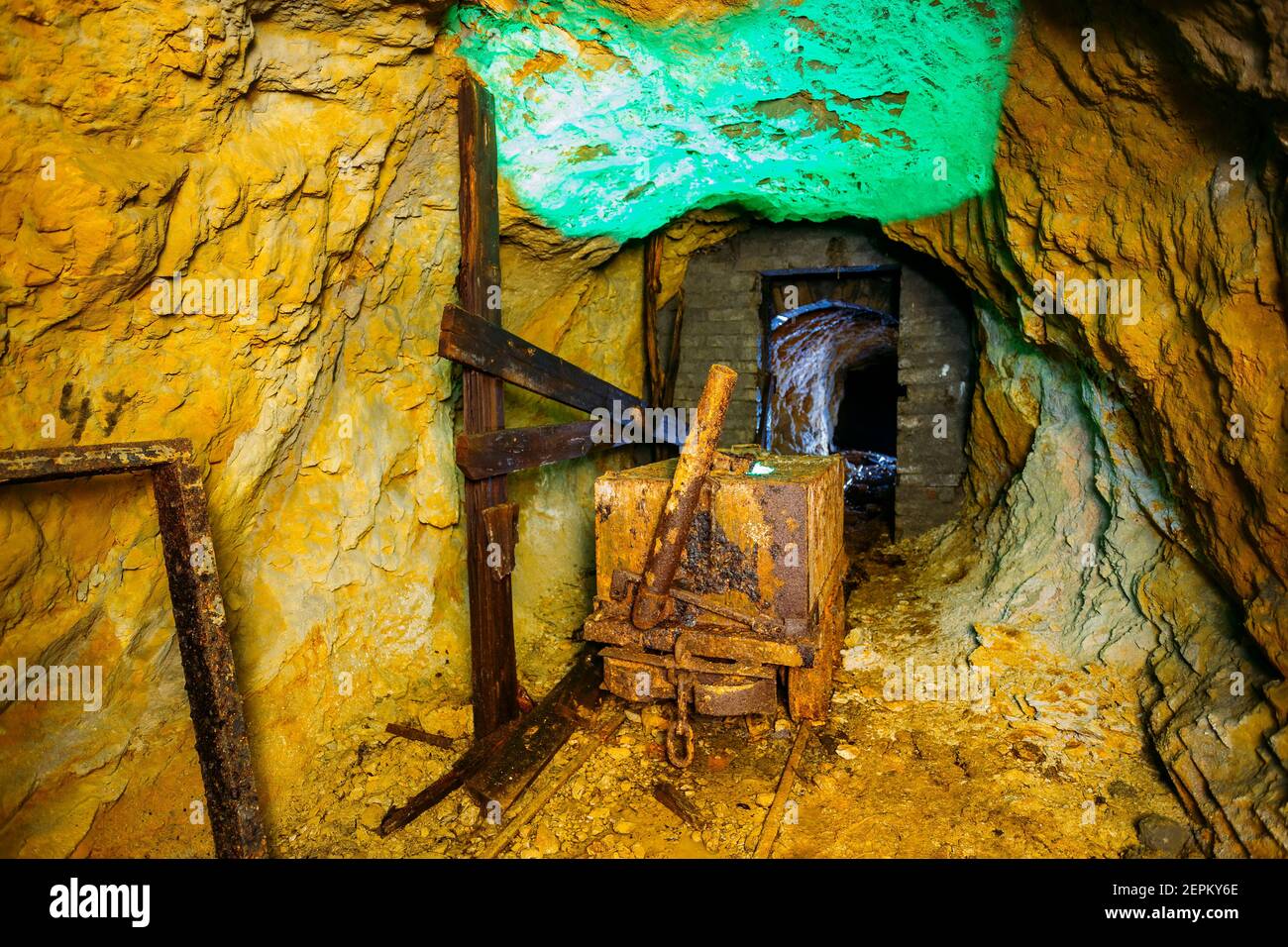 Abandoned mine with trolley hi-res stock photography and images - Alamy