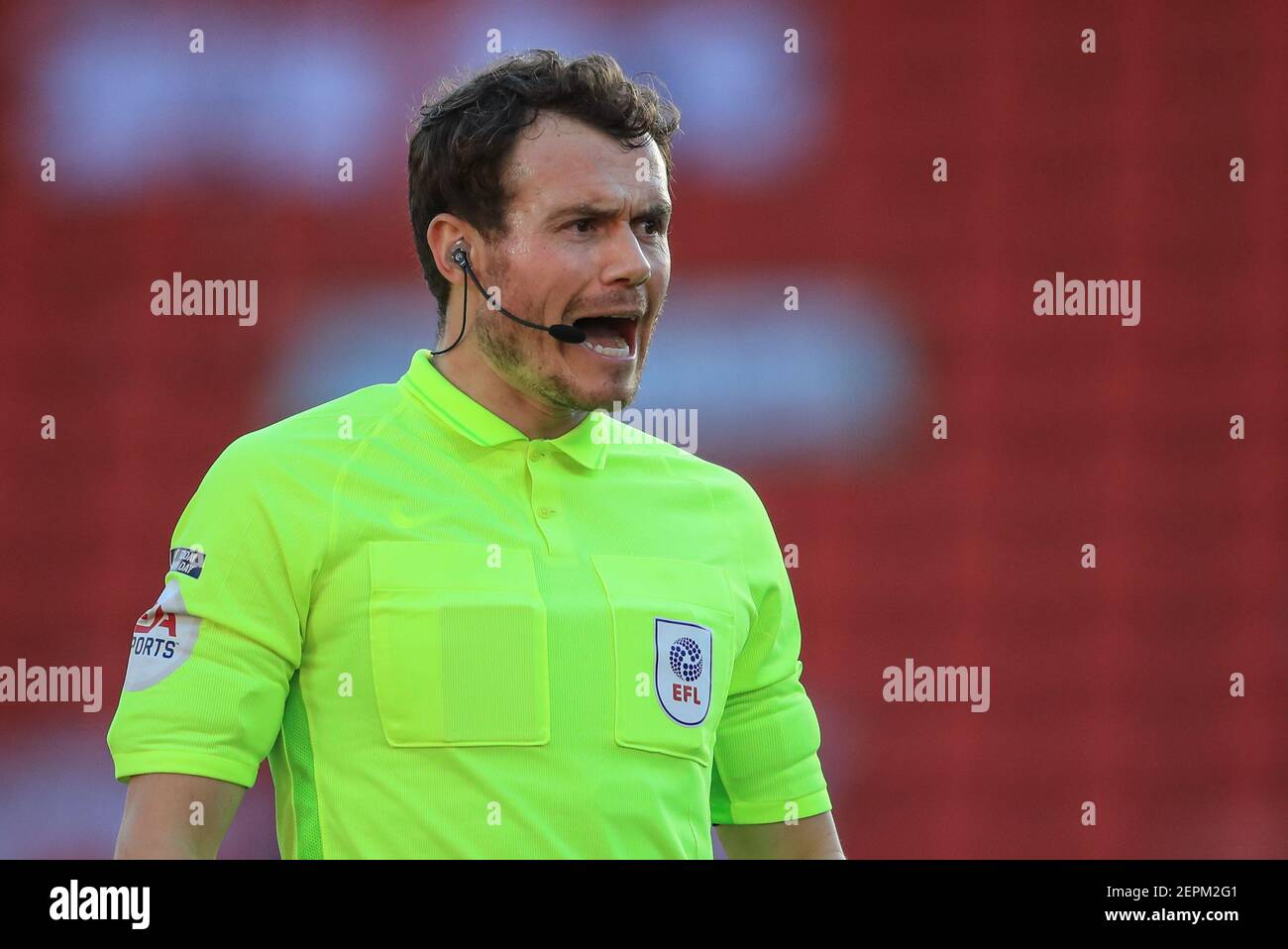 Referee leigh doughty hi-res stock photography and images - Alamy