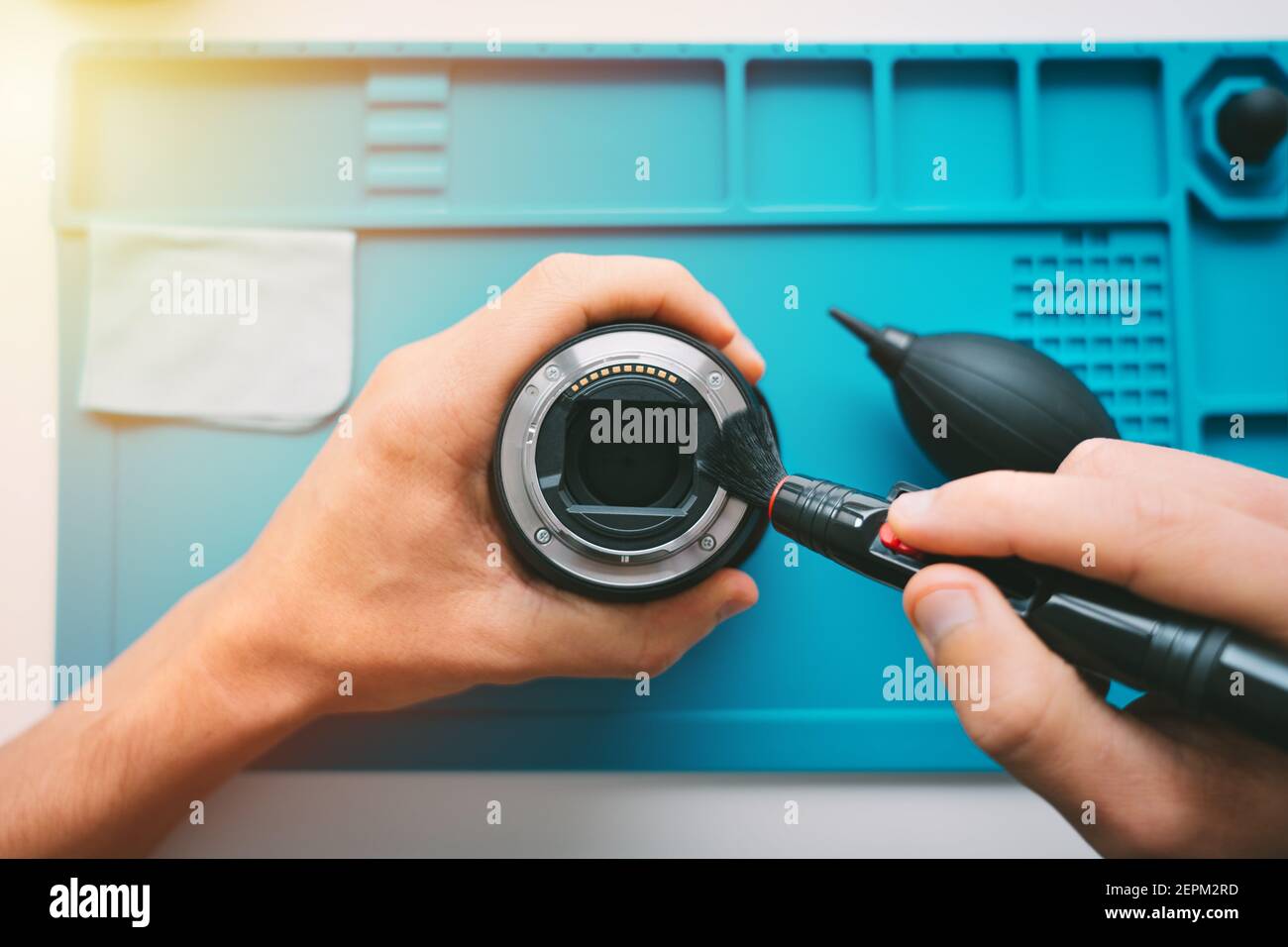 Lens blower hi-res stock photography and images - Alamy