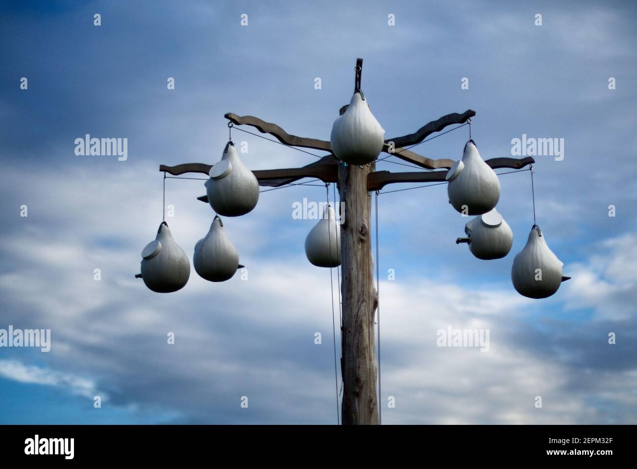 Landscape strings hi-res stock photography and images - Alamy