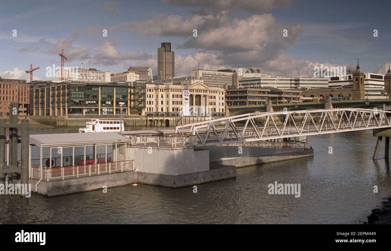Bankside pier, thames clippers, 2001 Stock Photo - Alamy