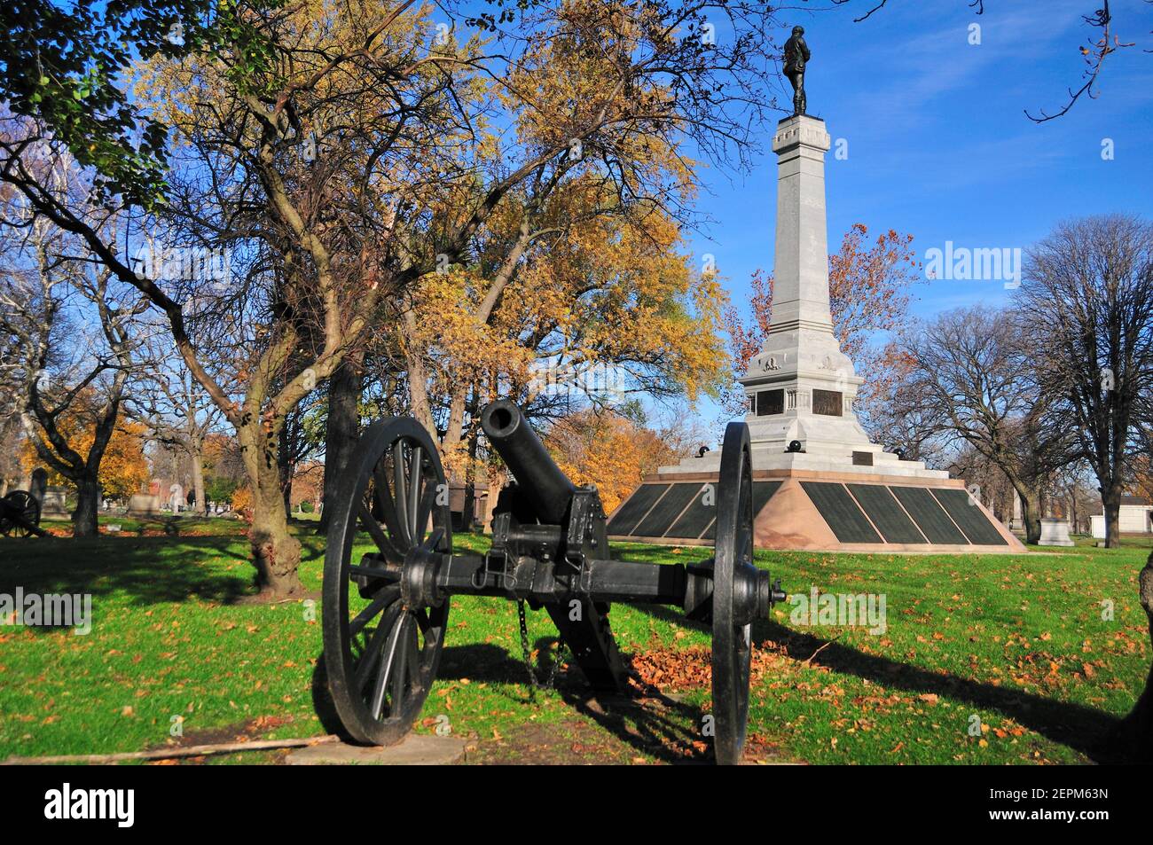 Chicago, Illinois, USA. The Confederate Monument on Confederate Mound ...