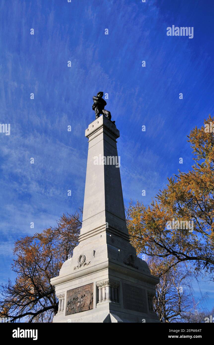 Chicago, Illinois, USA. The Confederate Monument on Confederate Mound ...