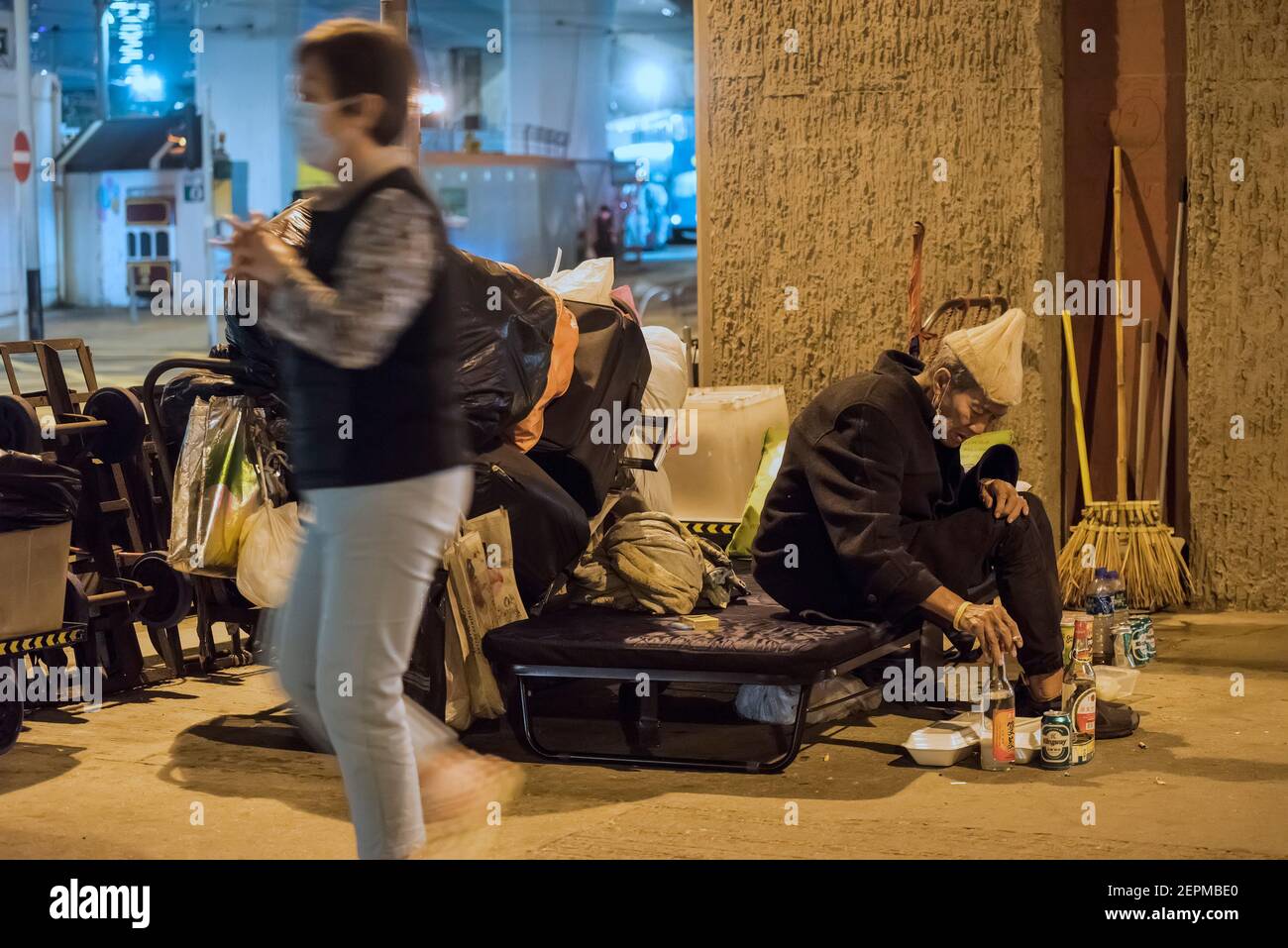 Poverty and homeless people in Hong Kong, China Stock Photo - Alamy