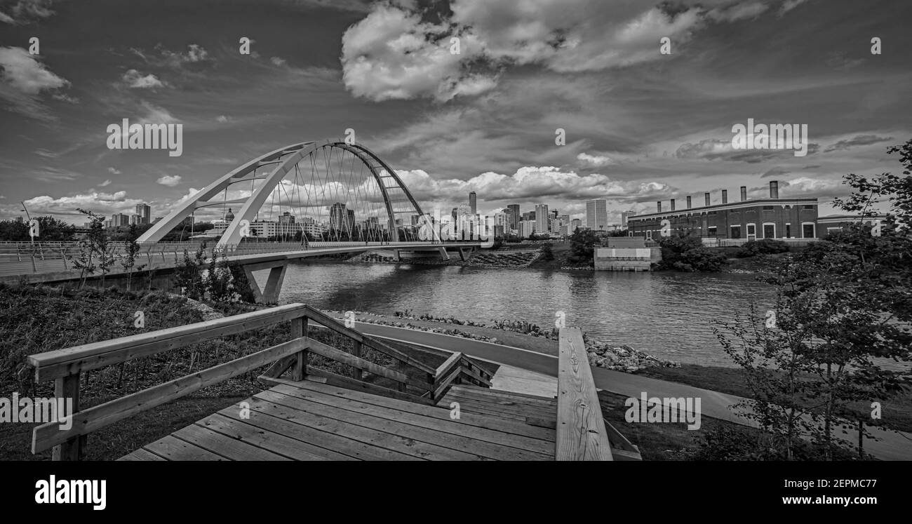 Edmonton downtown and Waterdale Bridge Stock Photo - Alamy
