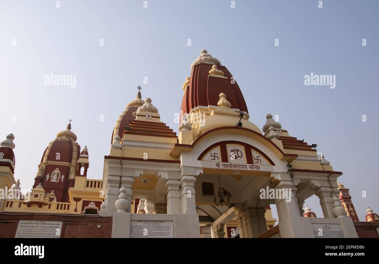 India, Delhi, magnificent religious Hinduism temple complex Stock Photo ...