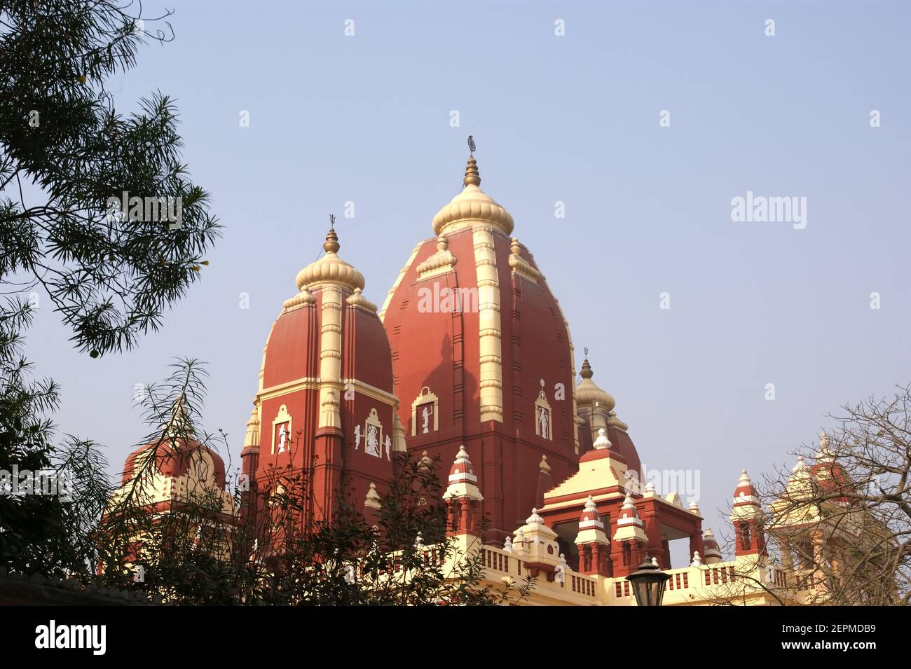 India, Delhi, magnificent religious Hinduism temple complex Stock Photo ...