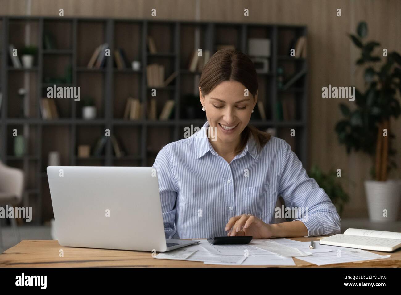 People counting system hi-res stock photography and images - Alamy