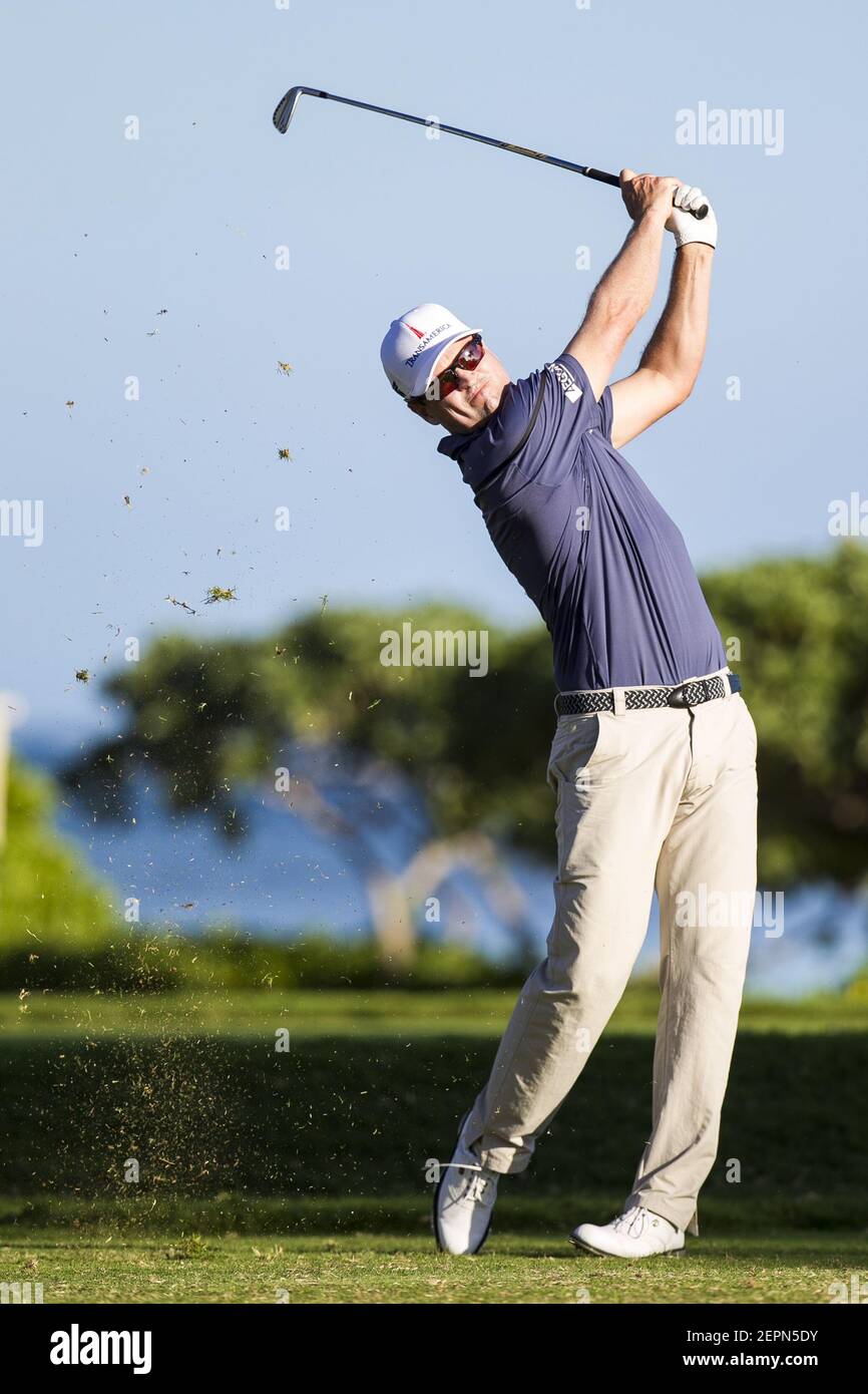 January 11, 2018 - Honolulu, Hawaii: Zach Johnson hits his tee shot on ...