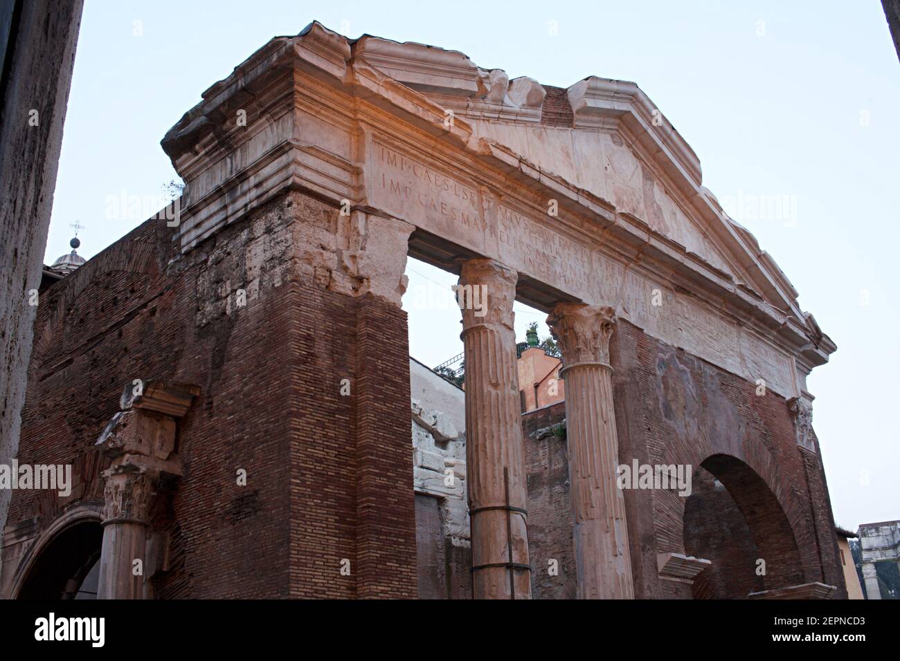 Porticus Octaviae (portico di ottavia), Rome Stock Photo - Alamy