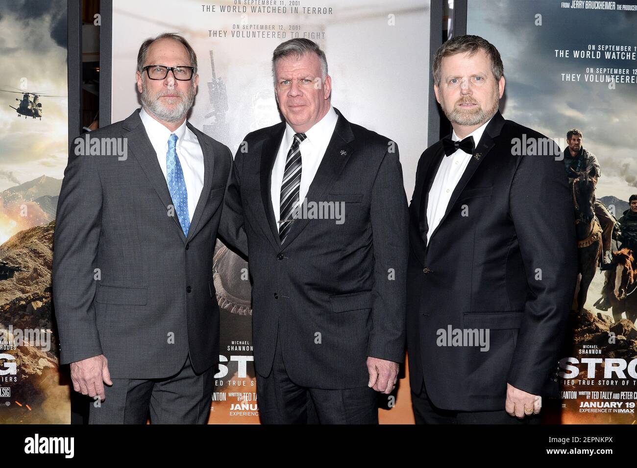 (L-R) Bob Pennington, Lieutenant General John F. Mulholland, and Mark ...