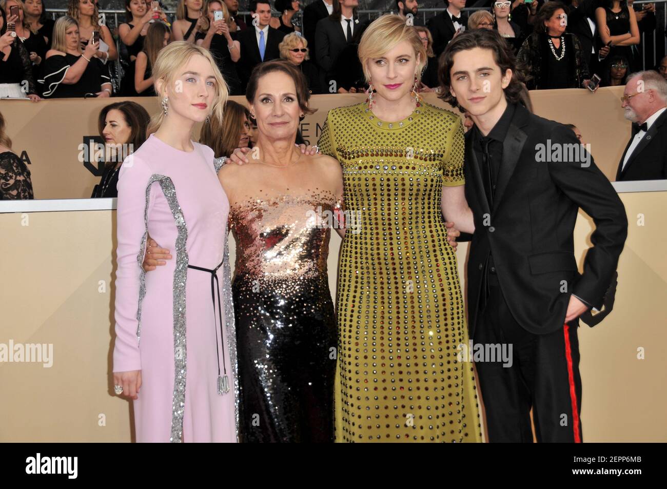 Saoirse Ronan and Greta Gerwig, Laurie Metcalf ,TimothŽe Chalamet ...