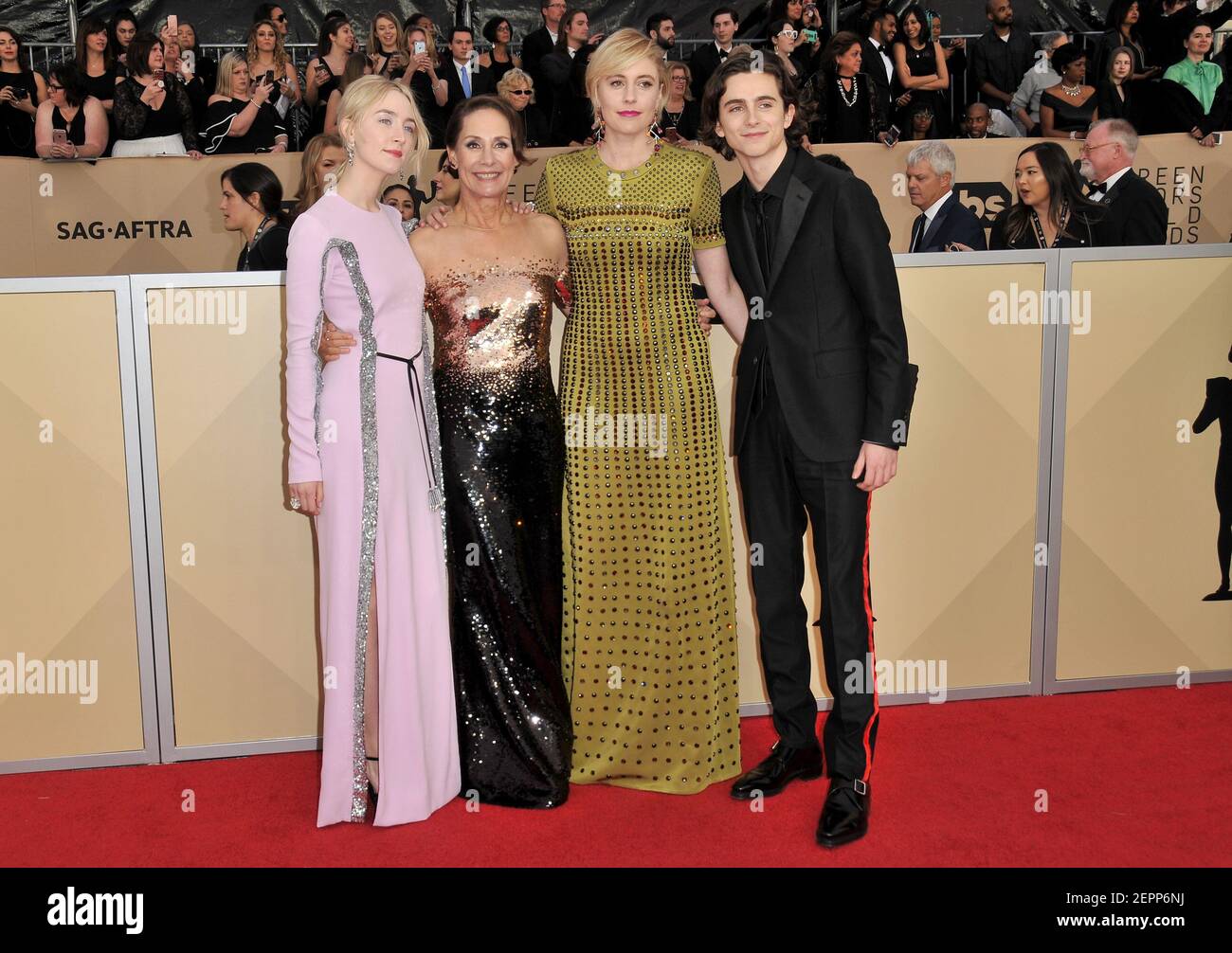 Saoirse Ronan and Greta Gerwig, Laurie Metcalf ,TimothŽe Chalamet ...