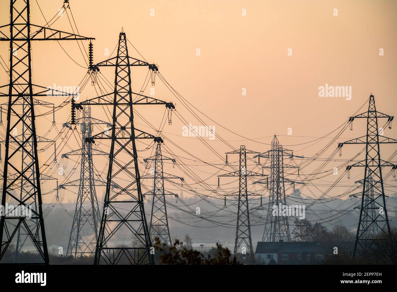 Terminal tower electricity pylon hi-res stock photography and images ...