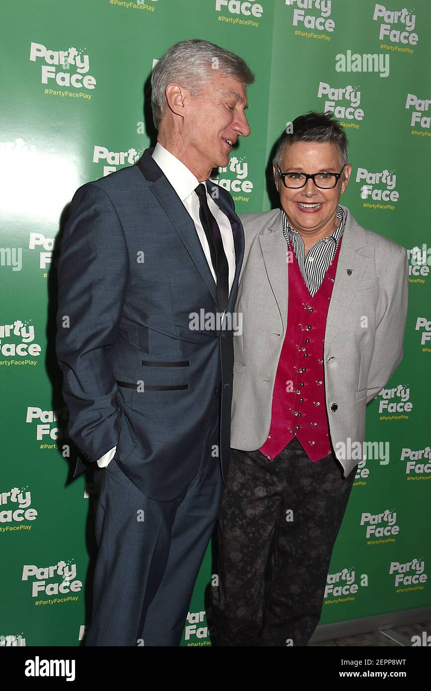 David Garrison and Amanda Bearse for "Married...With Children" attend ...