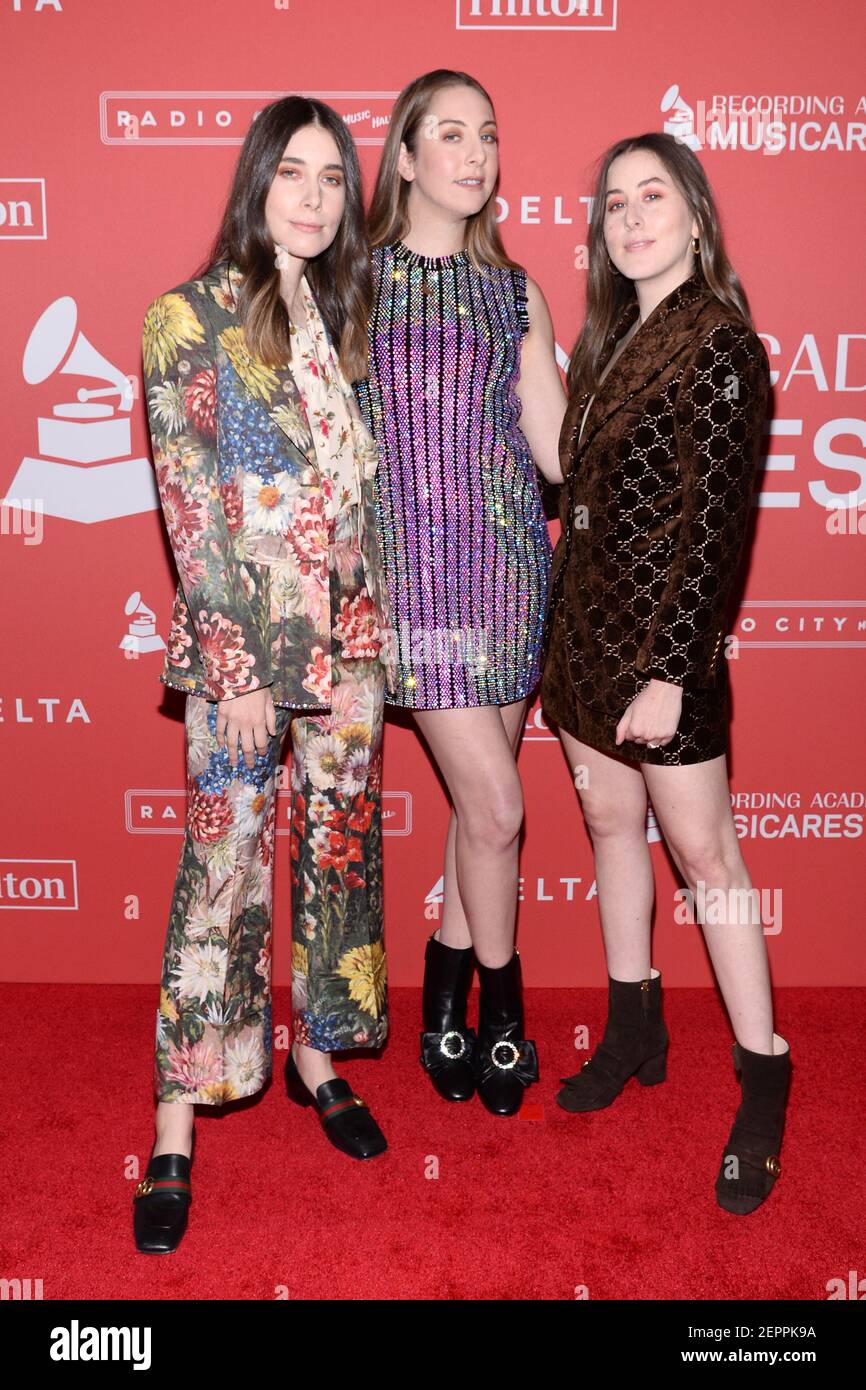 (L-R) Musicians Danielle Haim, Este Haim and Alana Haim of Haim attend ...