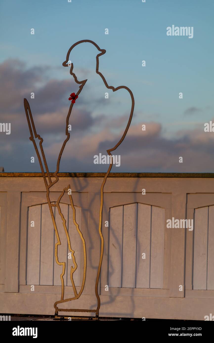 Tommy soldier silhouette hi-res stock photography and images - Alamy