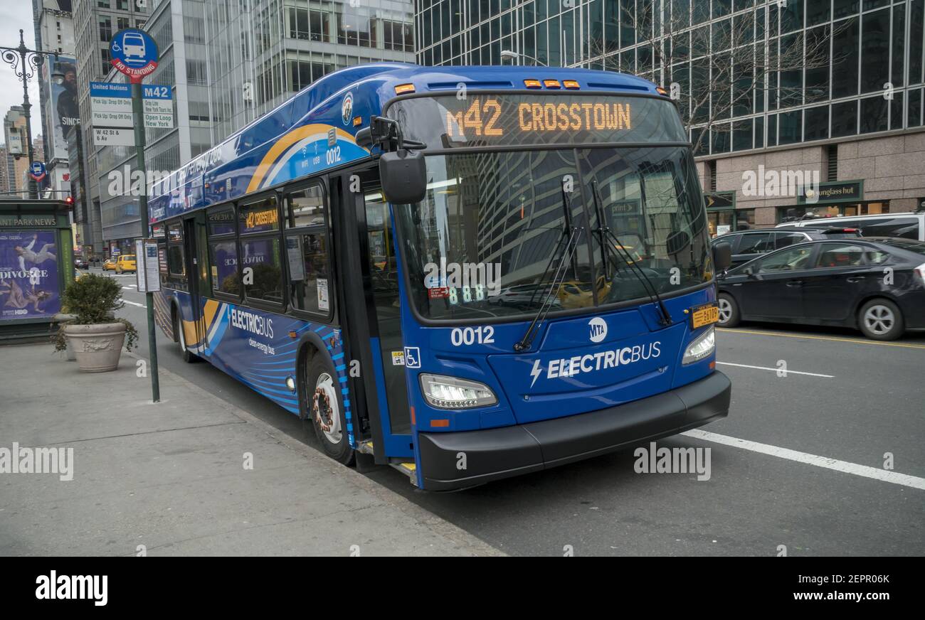 One of 10 all-new, all-electric New Flyer manufactured test buses on ...