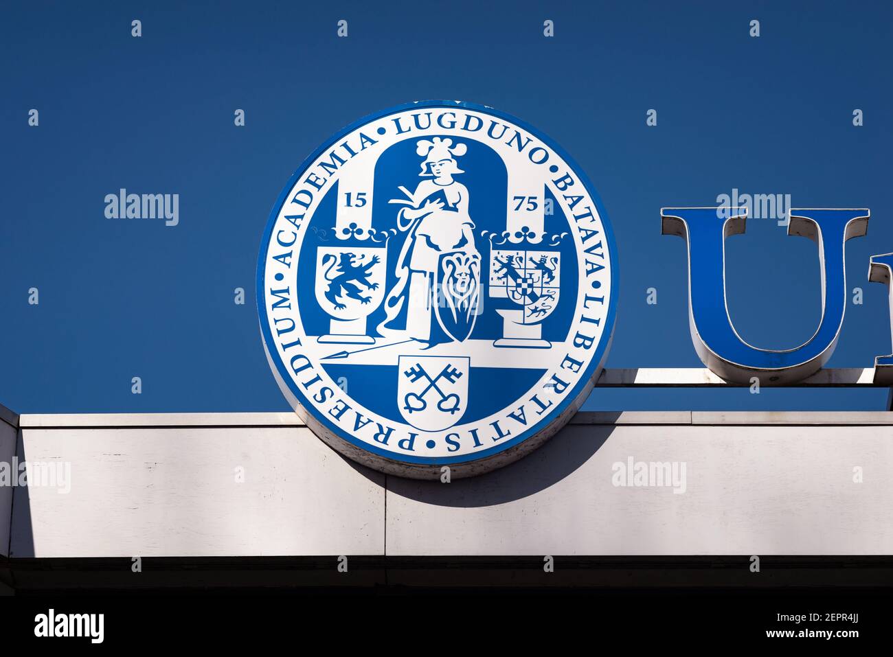 Logo of the University of Leiden on an educational building Stock Photo ...