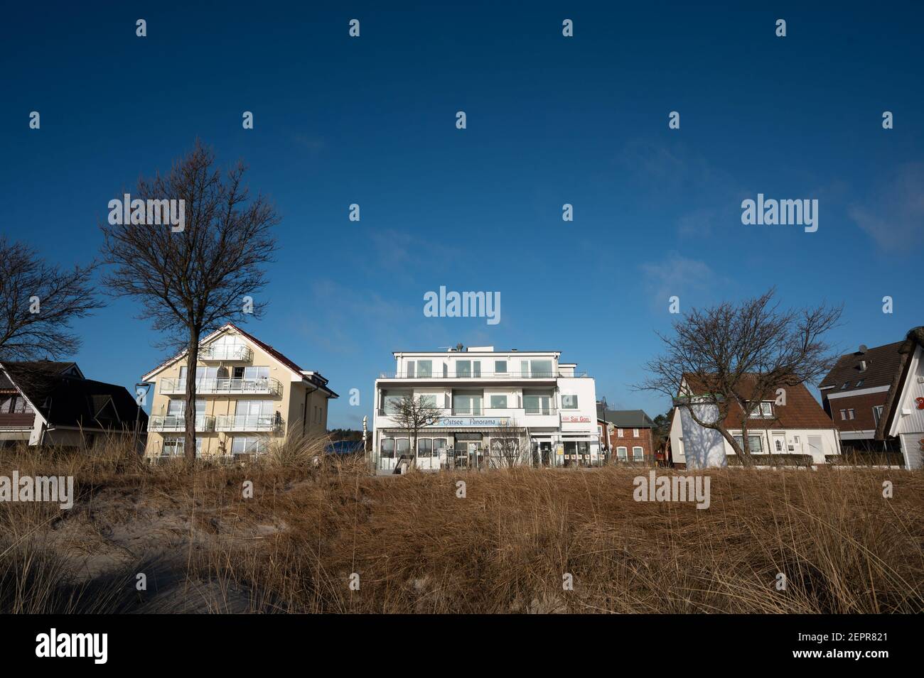 Promenade and baltic sea in haffkrug hi-res stock photography and ...