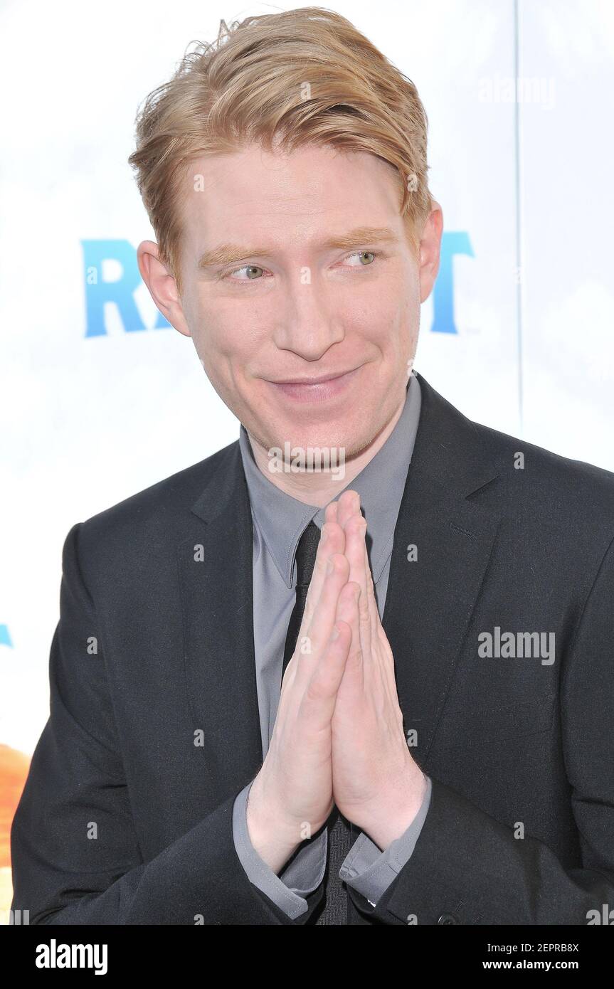 Domhnall Gleeson arrives at the "Peter Rabbit" Los Angeles Premiere ...