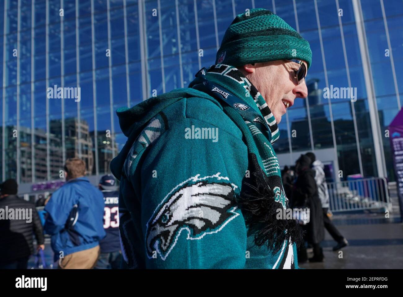 Eagles fans arrive ahead of Super Bowl LII between the New England ...