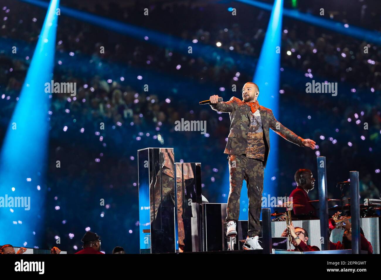 Justin Timberlake performs during the Pepsi Super Bowl LII Halftime ...