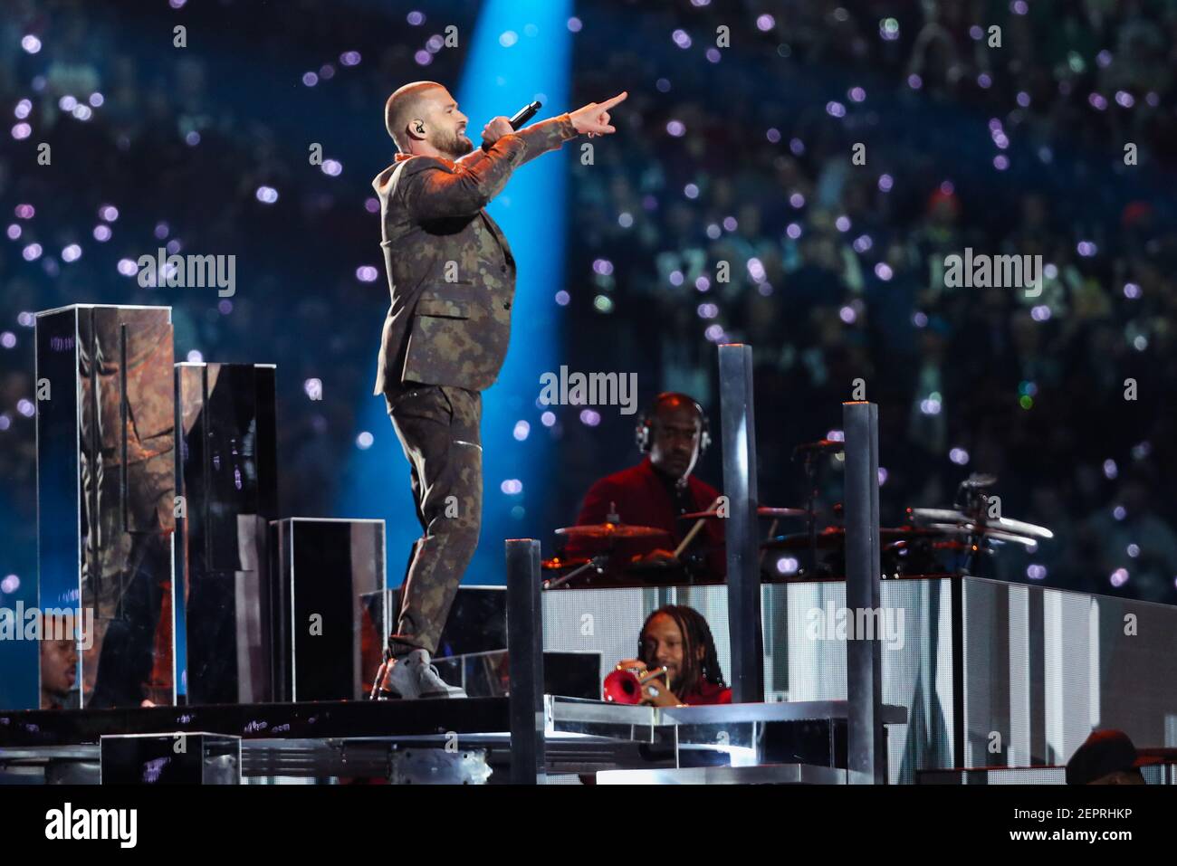 Justin Timberlake performs during the Pepsi Super Bowl LII Halftime ...