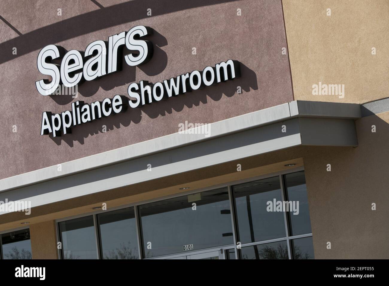 A logo sign outside of a Sears Appliance Showroom in Scottsdale ...