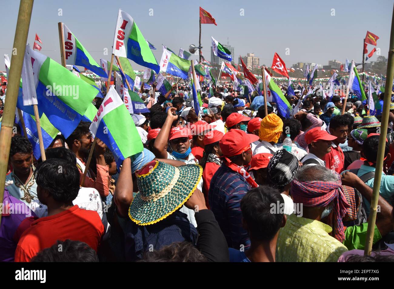 Kolkata, India. 28th Feb, 2021. Supporters of ISF shouting slogan for ...