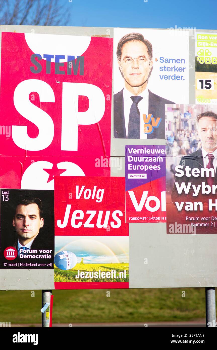 Electoral posters hi-res stock photography and images - Alamy