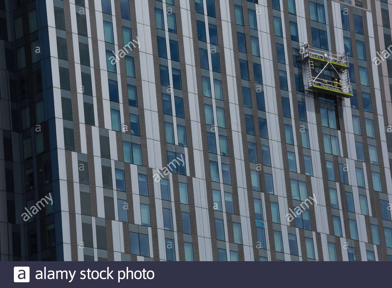 Building face lift hi-res stock photography and images - Alamy