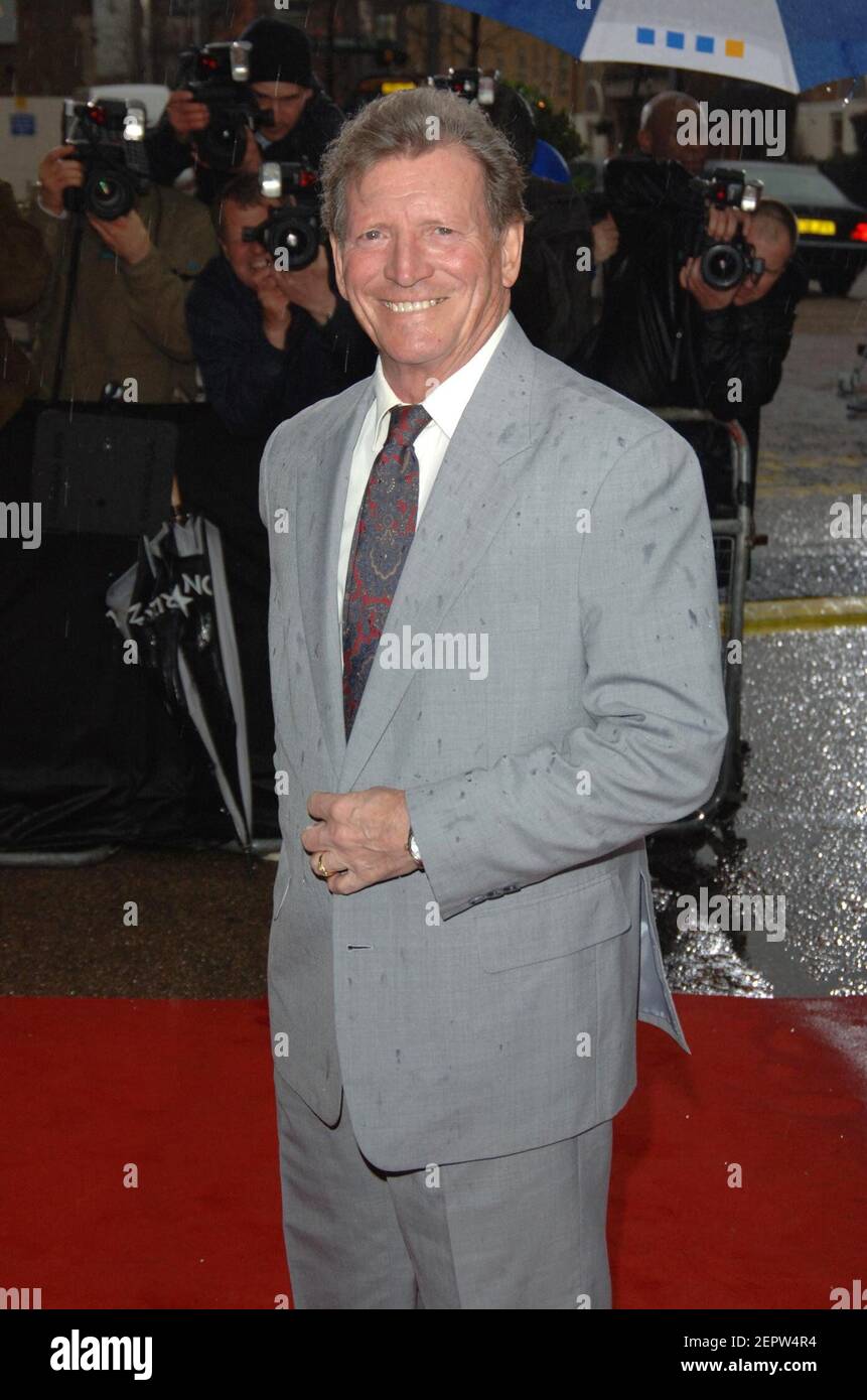 File photo dated 09/04/2006 of Johnny Briggs arriving at An Audience ...