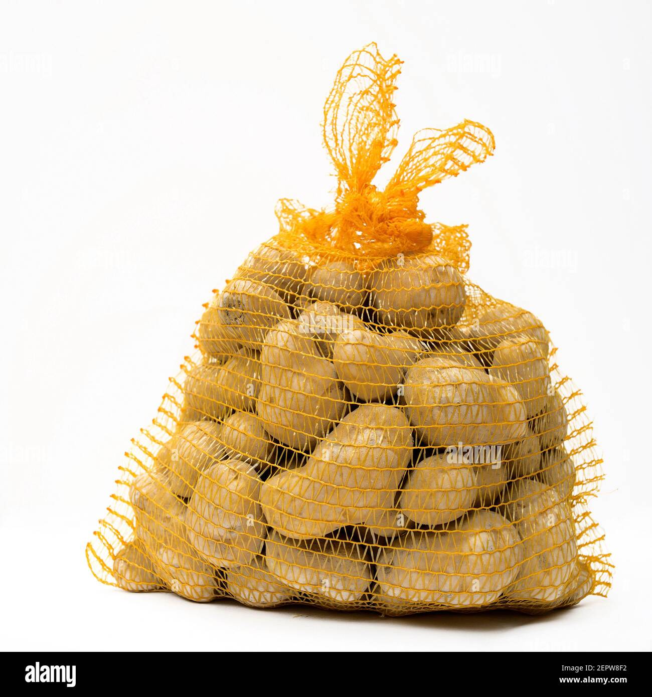 Net sack potatoes solanum hi-res stock photography and images - Alamy