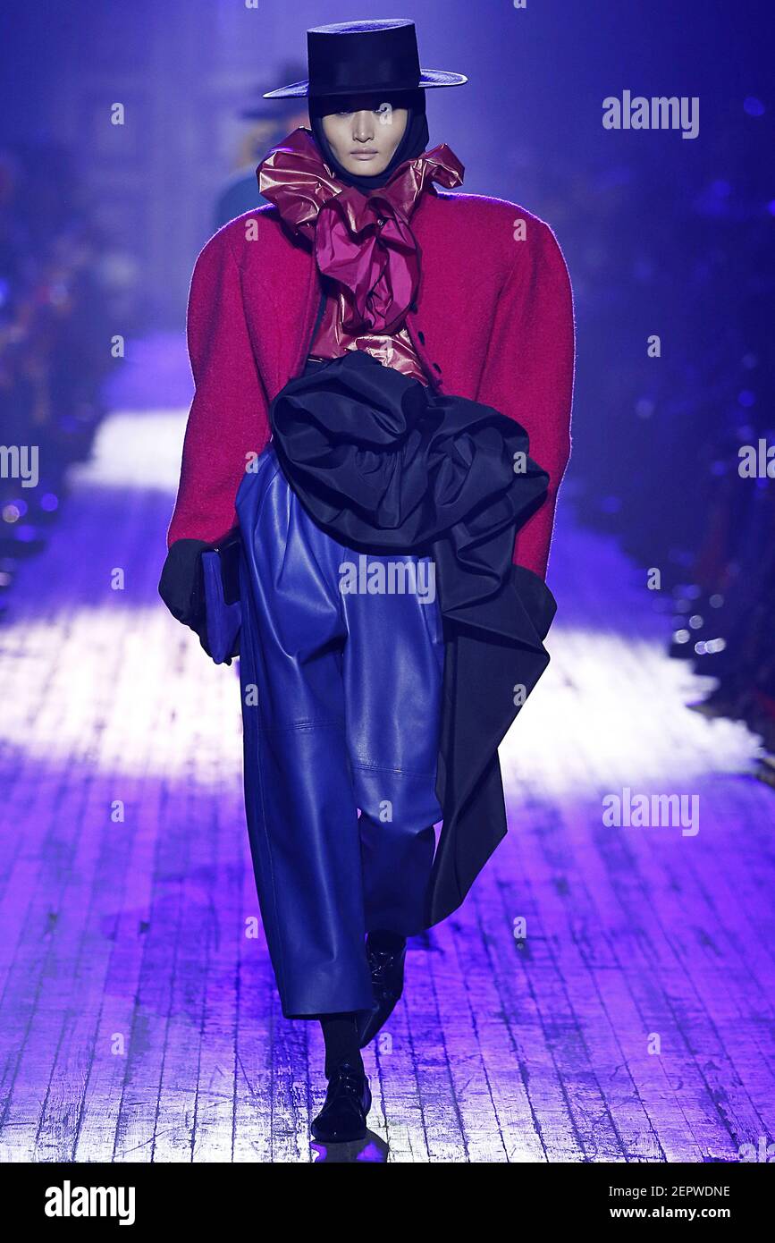 Model Liu Xu walks on the runway during the Marc Jacobs Fashion Show ...