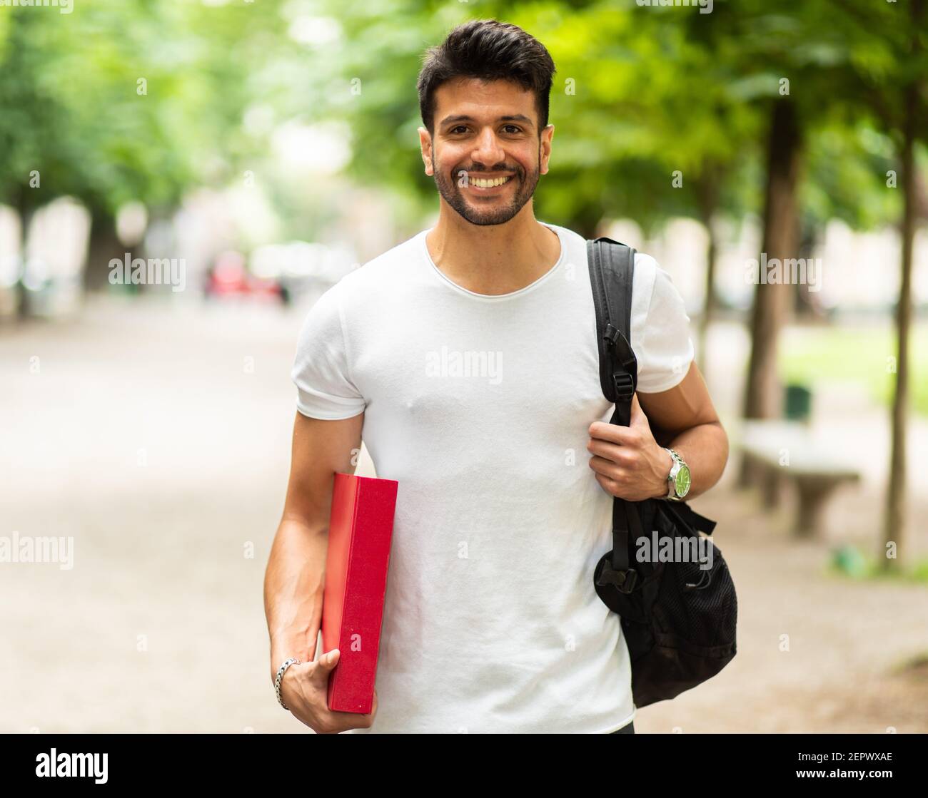 Outdoor happiness college students hi-res stock photography and images ...
