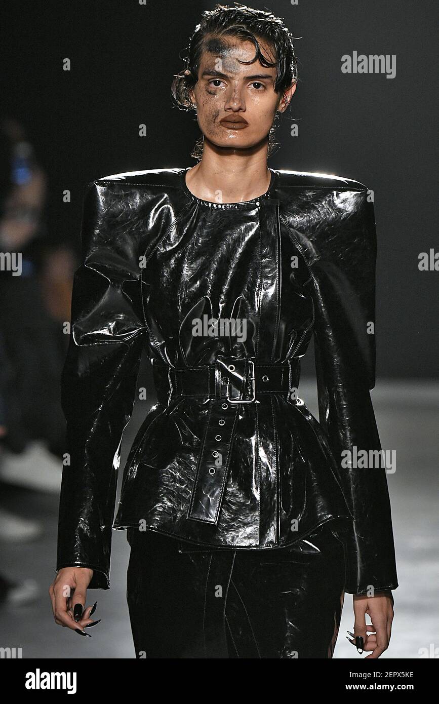 Model Dipti Sharma walks on the runway during the Gareth Pugh Fashion ...